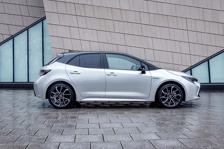 TOYOTA COROLLA HATCHBACK Design